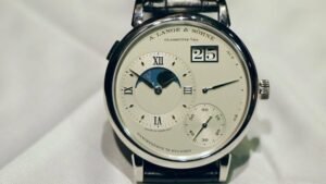 15 Best Men's Moon Phase Watches in 2021 (From Budget To Luxury ...