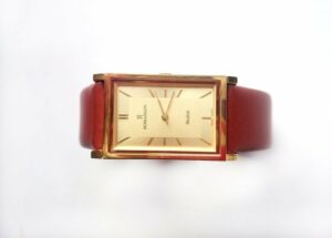 17 Women's Rectangular Watches You’ll Love (From Budget To Luxury) - WatchRanker